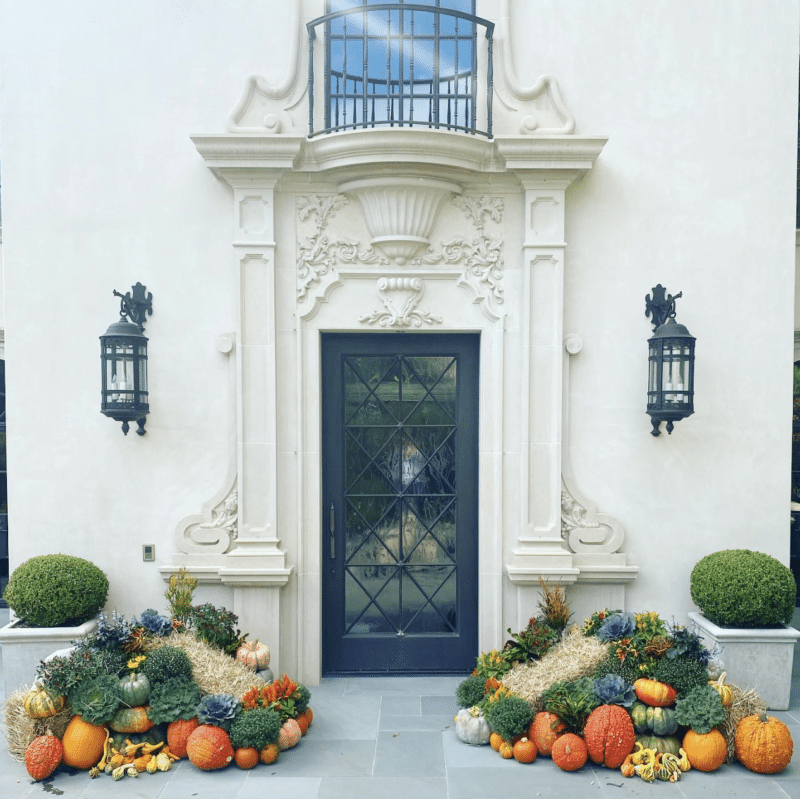 Feeling Fall With the Potted Boxwood - Design Chic