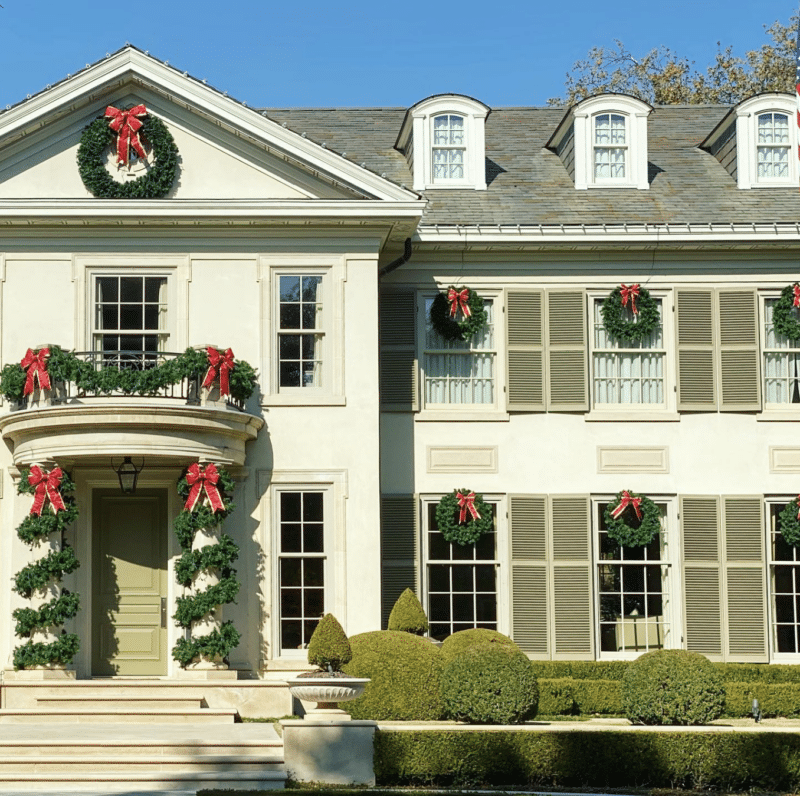 9 Favorite Homes Dressed in Holiday Style - Design Chic