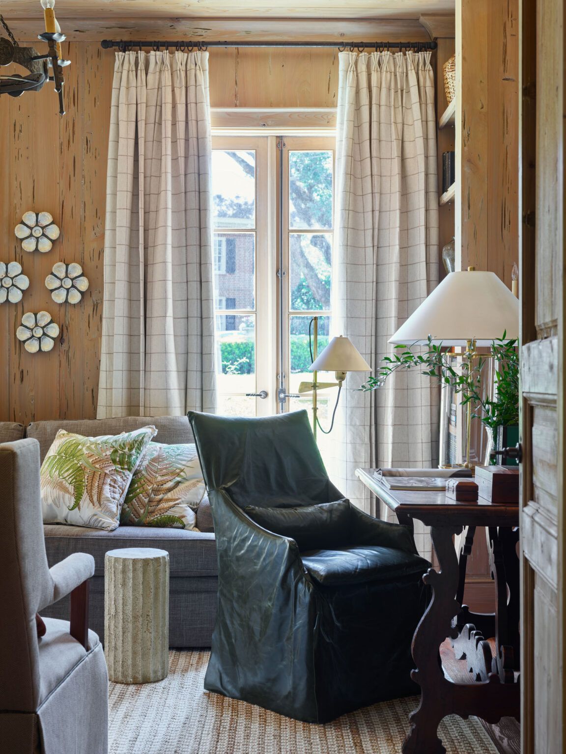 House Tour: A Spring Hill Beauty by Ashley Gilbeath Interior Design ...