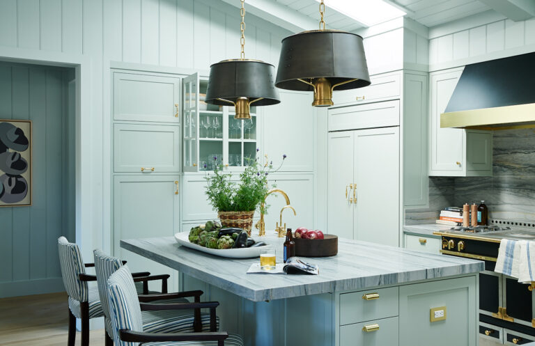 Step Inside Chic: A Stunning Home Tour by Mark D. Sikes You Can’t Miss ...