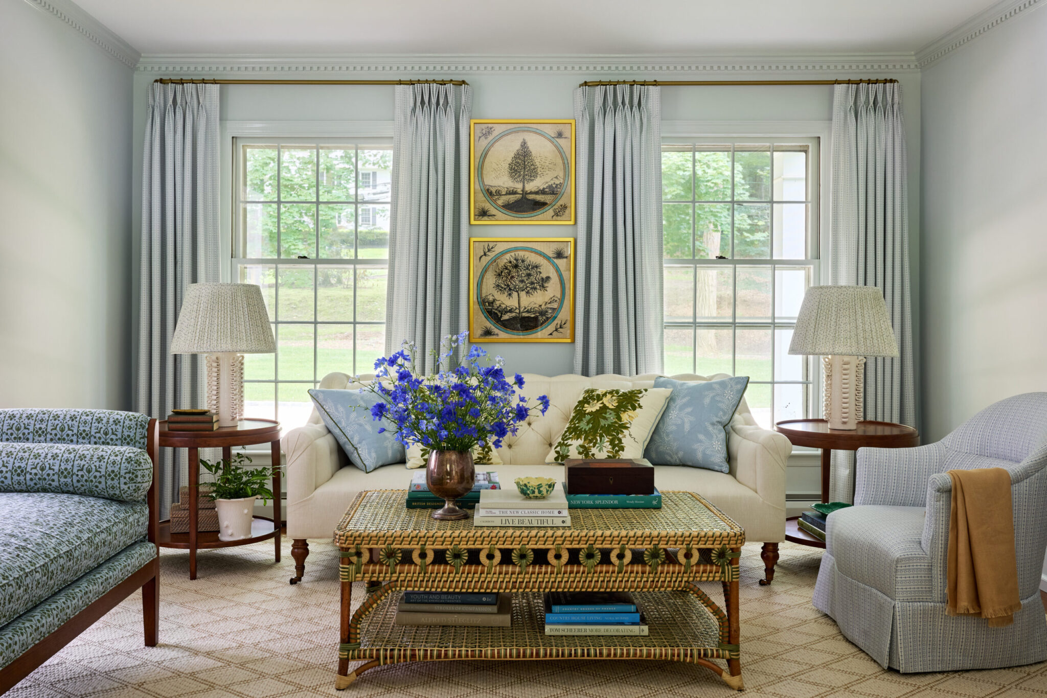 Inside a Beautiful Long Island Home Designed by Jennifer Hunter ...