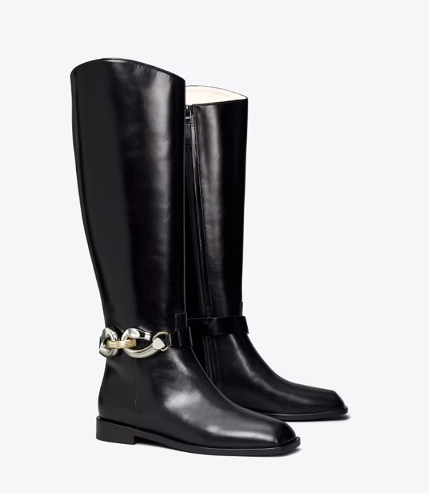 Tour the Charming Farmhouse of Kara Miller - Design Chic